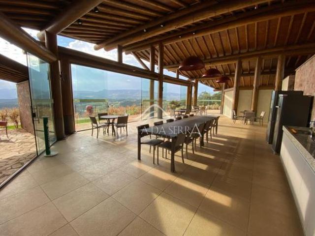 Casa de Condomínio