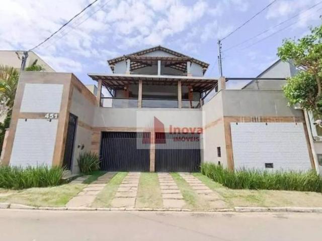 Casa de Condomínio