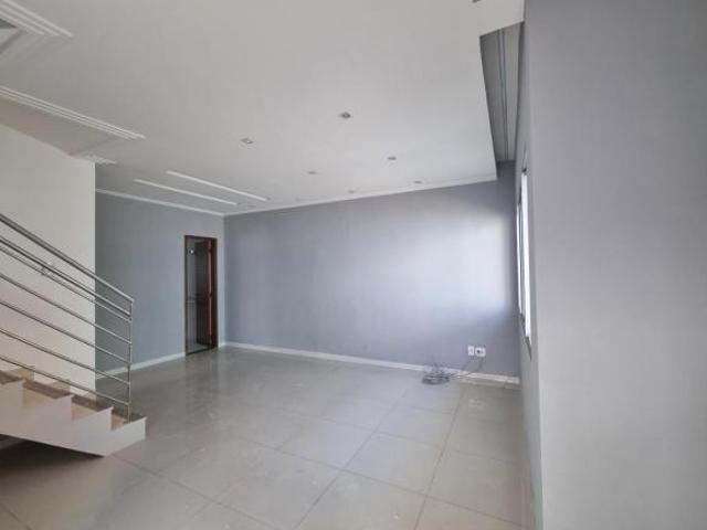 Casa de Condomínio