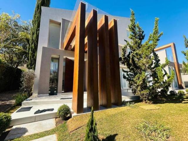 Casa de Condomínio