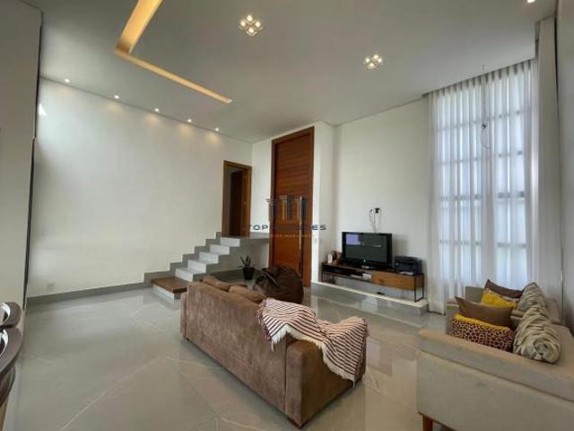 Casa de Condomínio