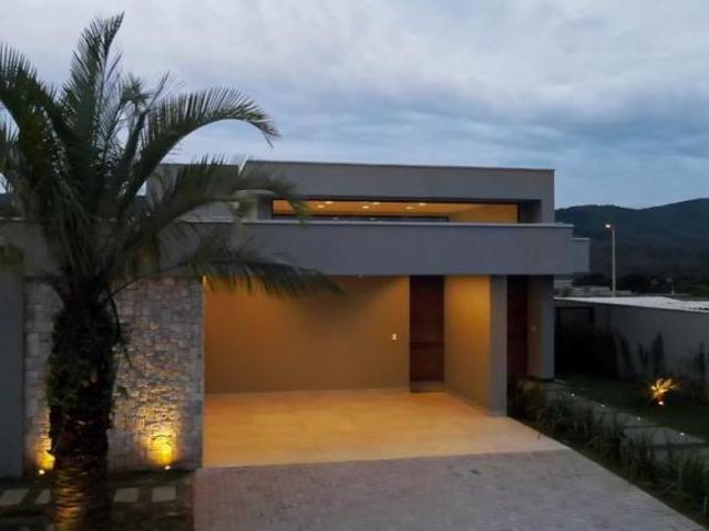 Casa de Condomínio