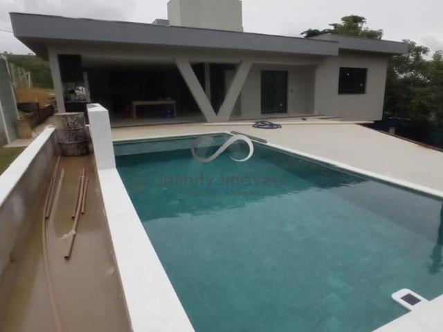 Casa de Condomínio