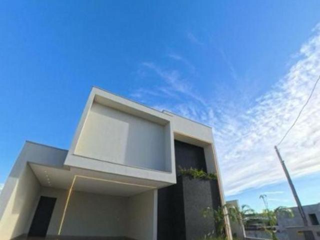 Casa de Condomínio
