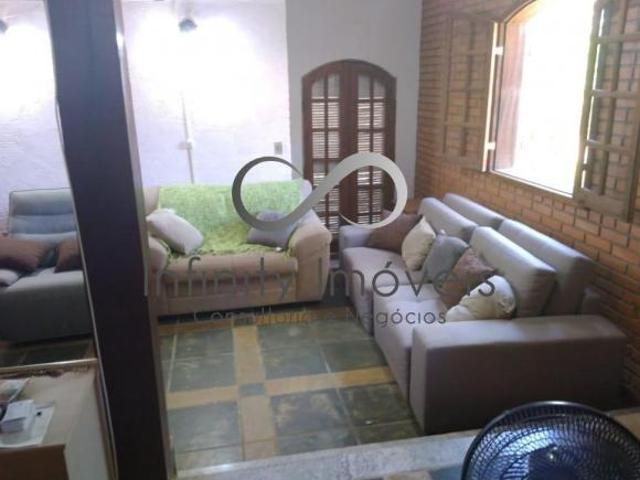 Casa de Condomínio