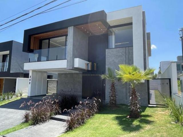Casa de Condomínio