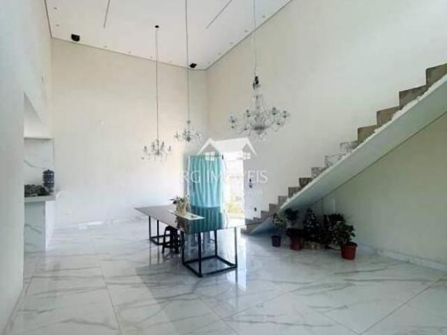 Casa de Condomínio
