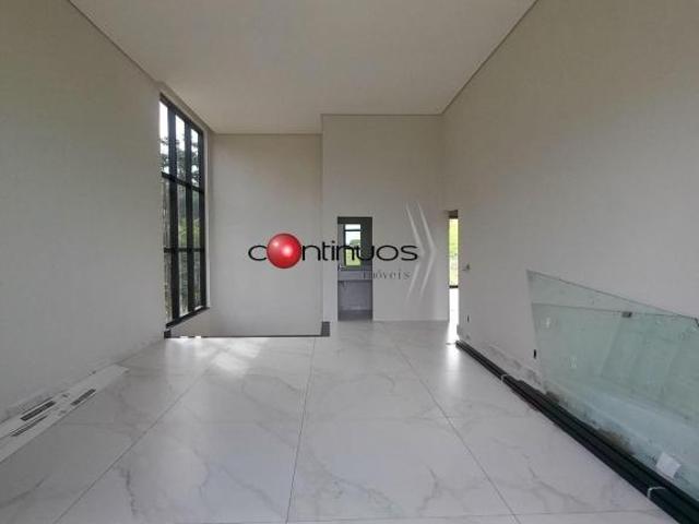 Casa de Condomínio