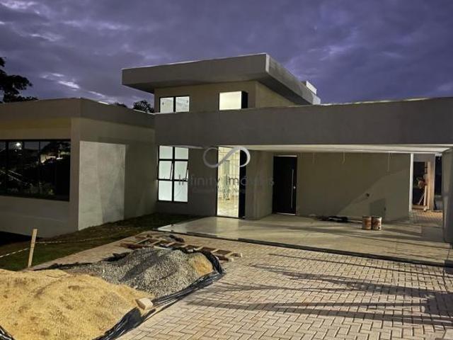 Casa de Condomínio