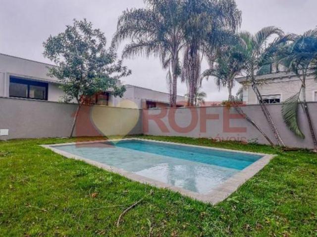 Casa de Condomínio 846m² 4 Suítes 5 vagas com piscina privativa Chácara Santo Antônio