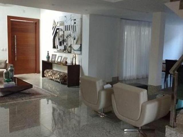 Casa de Condomínio