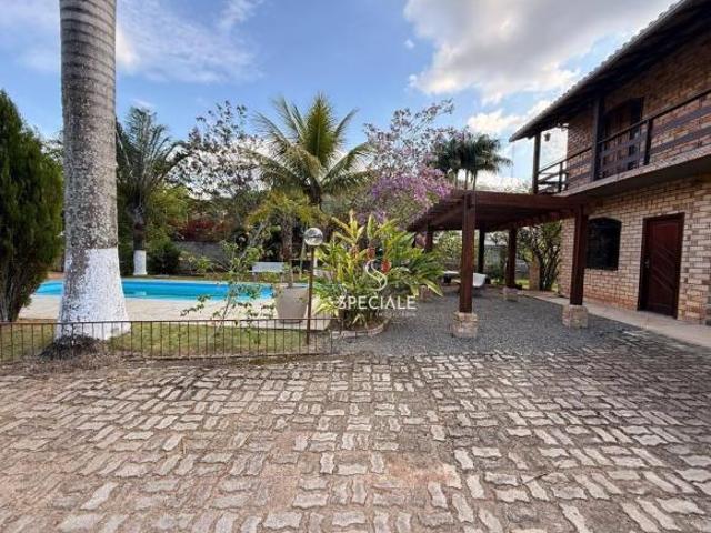 Casa de Condomínio