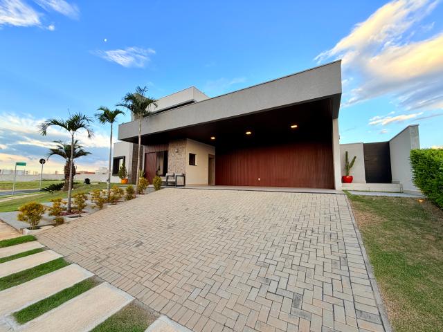 Casa de Condomínio com Conforto e Lazer em Indaiatuba