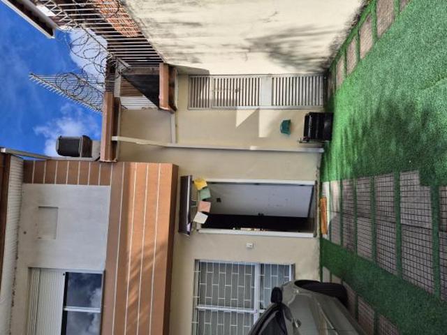 Casa de condominio com infra