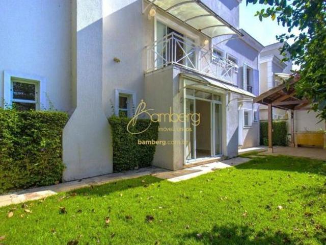 Casa de condomínio com jardim e churrasqueira no Alto da Boa Vista