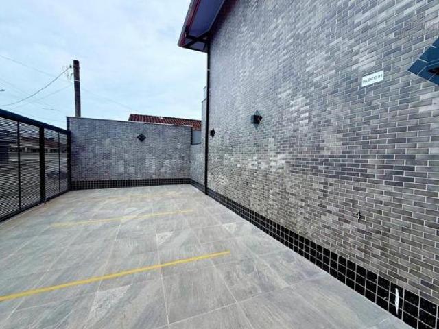 CASA DE CONDOMINIO COM PISCINA PRIVATIVA!