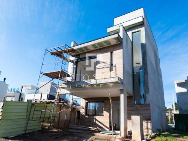 Casa de condomínio com 160 m², 3 quartos sendo 3 suítes à venda no bairro Santa Cândida