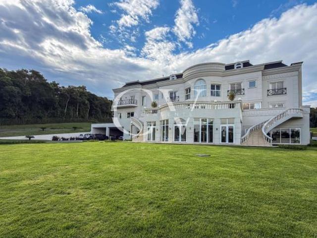 Casa de condomínio com 1644m², 5 suítes e 6 vagas à venda em Quatro Barras