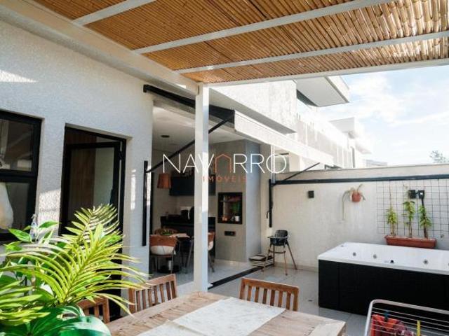 Casa de condomínio com 189 m², 4 quartos sendo 3 suítes à venda no Belvedere