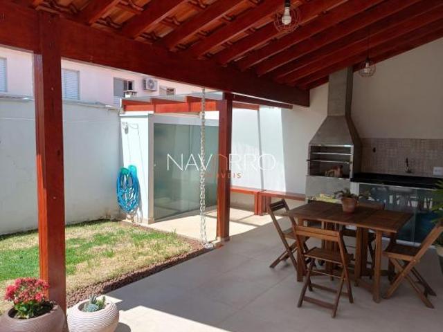 Casa de condomínio com 108 m², 3 quartos à venda no Residencial Villa Flora