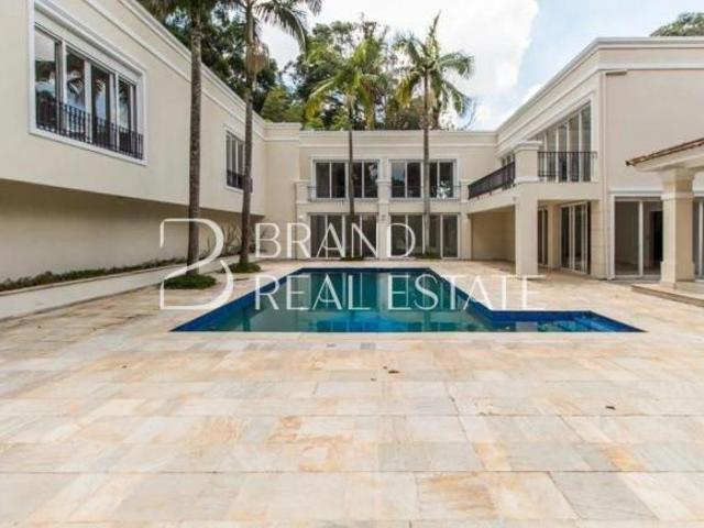 Casa de condomínio com 1100 m², 4 quartos sendo 4 suítes à venda no bairro Chácara Flora