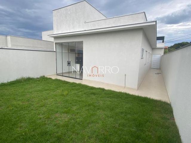 Casa de condomínio com 114 m², 3 quartos sendo 1 suíte à venda no Wanel Ville
