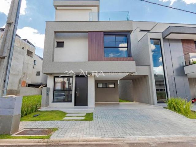 Casa de condomínio com 200m², 3 suítes à venda no bairro Santa Cândida