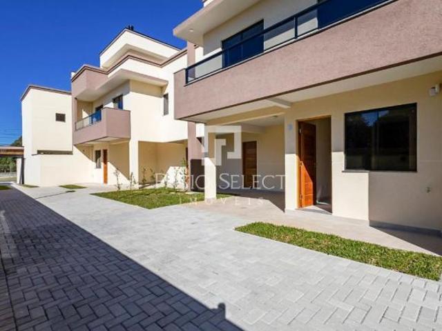 Casa de condomínio com 125.66 m², 3 quartos sendo 1 suíte à venda no bairro Santa Felicidade
