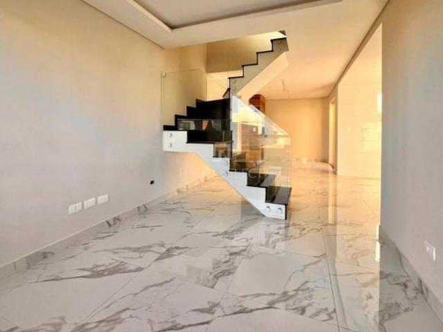 Casa de condomínio com 125 m², 3 quartos sendo 1 s
