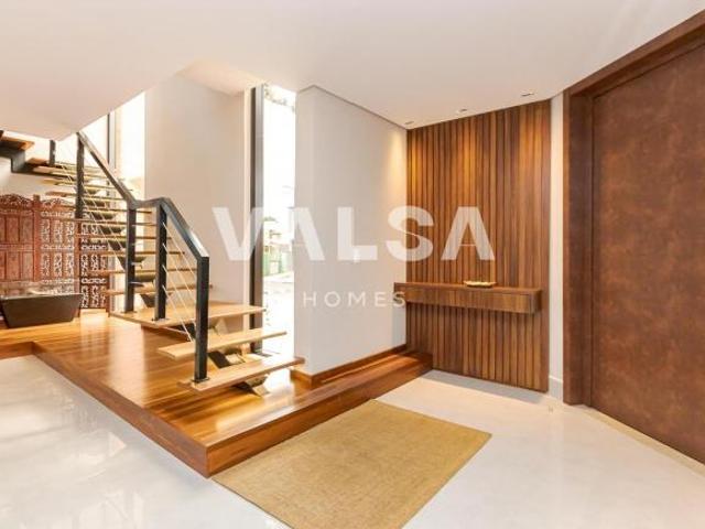 Casa de condomínio com 291.05 m², 3 suítes à venda no bairro Santa Felicidade