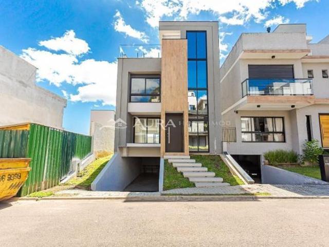 Casa de condomínio com 203 m², 3 suítes à venda no bairro Santa Cândida