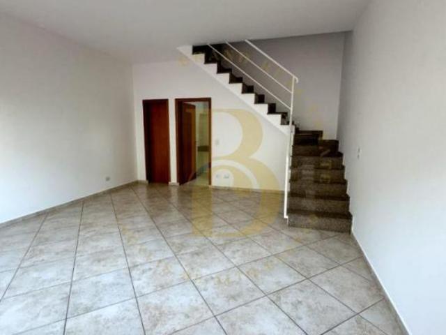 Casa de condomínio com 203 m², 3 quartos sendo 1 suíte à venda no bairro Bosque da Saúde
