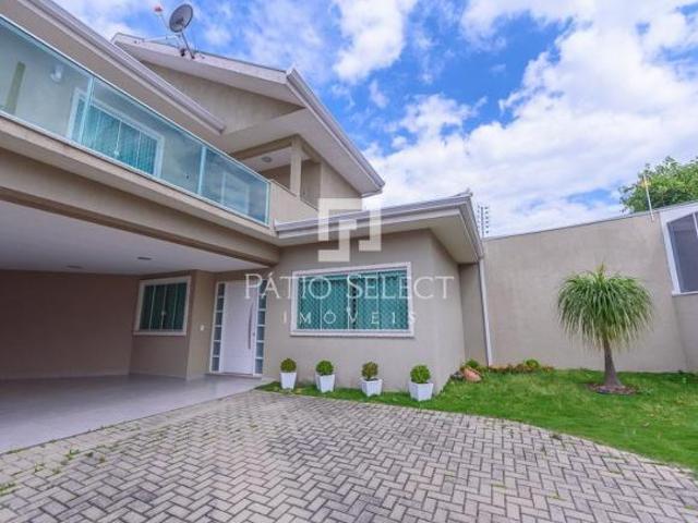 Casa de condomínio com 224m², 3 quartos sendo 1 suíte à venda no bairro Pinheirinho