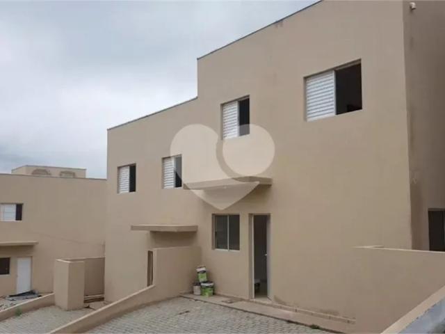 Casa de Condomínio com 2 Quartos e 1 banheiro à Venda, 58 m² por R$ 200.000