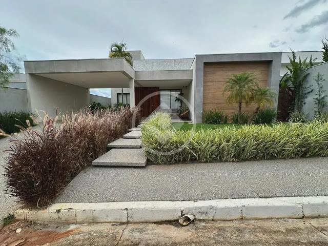 Casa de Condomínio com 2 Quartos e 1 banheiro à Venda, 221 m² por R$ 1.910.000