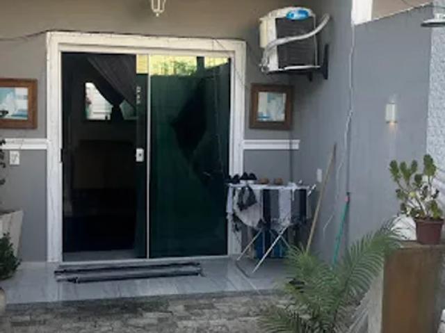 Casa de Condomínio com 2 Quartos e 2 banheiros à Venda, 120 m² por R$ 180.000