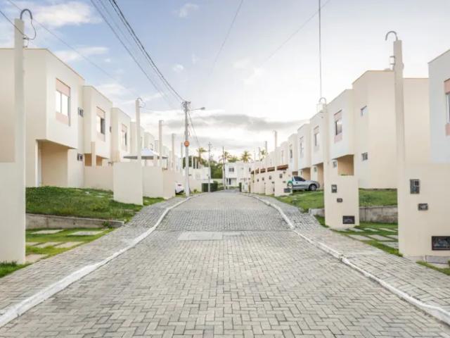 Casa de Condomínio com 2 Quartos e 2 banheiros à Venda, 66 m² por R$ 200.000