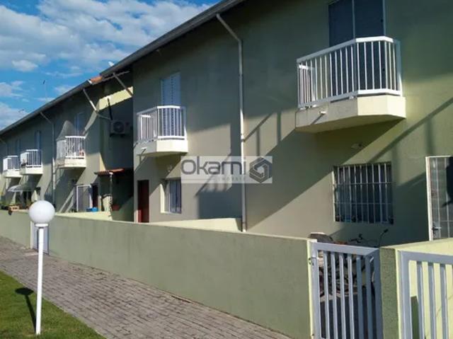 Casa de Condomínio com 2 Quartos e 2 banheiros à Venda, 67 m² por R$ 208.000