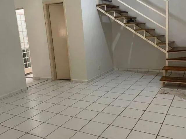 Casa de Condomínio com 2 Quartos e 2 banheiros à Venda, 67 m² por R$ 280.000