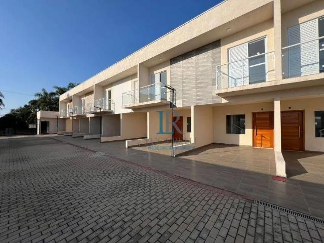 Casa de Condomínio com 2 Quartos e 2 banheiros à Venda, 70 m² por R$ 429.000
