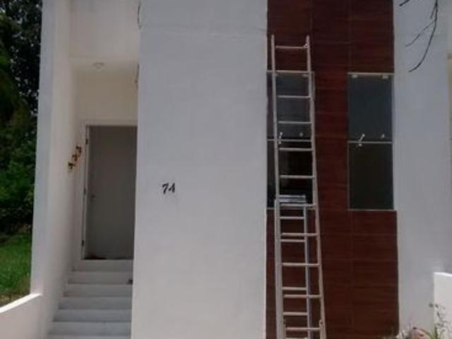 Casa de Condomínio com 2 Quartos e 2 banheiros à Venda, 74 m² por R$ 239.000