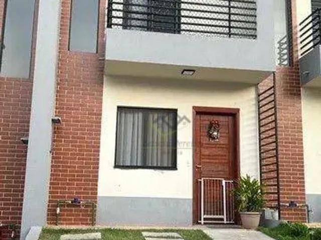 Casa de Condomínio com 2 Quartos e 2 banheiros à Venda, 78 m² por R$ 435.000
