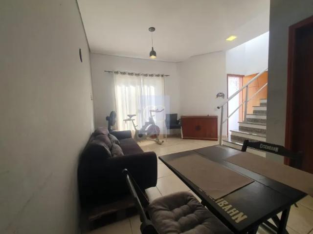 Casa de Condomínio com 2 Quartos e 3 banheiros à Venda, 62 m² por R$ 290.000