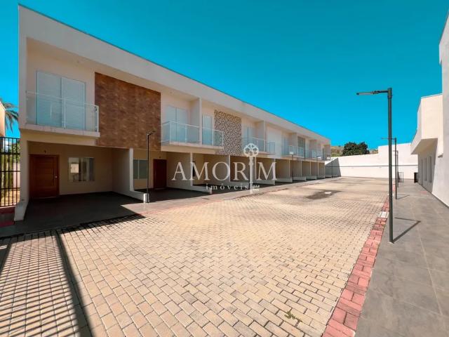Casa de Condomínio com 2 Quartos e 3 banheiros à Venda, 65 m² por R$ 369.000