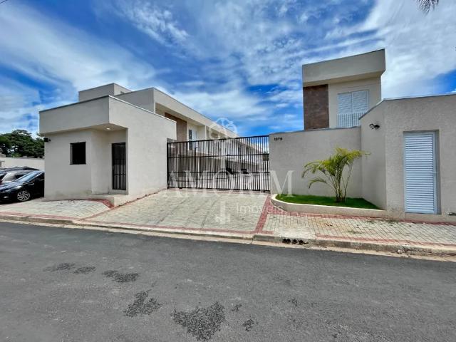 Casa de Condomínio com 2 Quartos e 3 banheiros à Venda, 65 m² por R$ 399.000