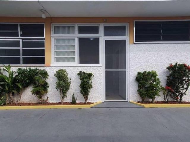 Casa de Condomínio com 2 quartos, Guilhermina, Praia Grande R$ 580 mil, Cod: 370