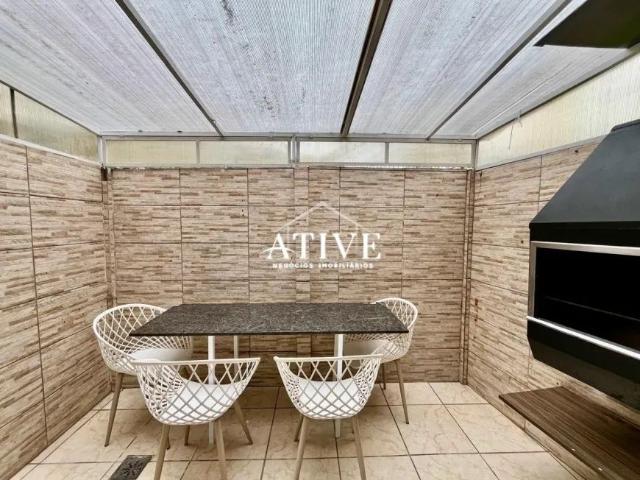 Casa de Condomínio com 2 Quartos para alugar, 52m² Santa Cruz