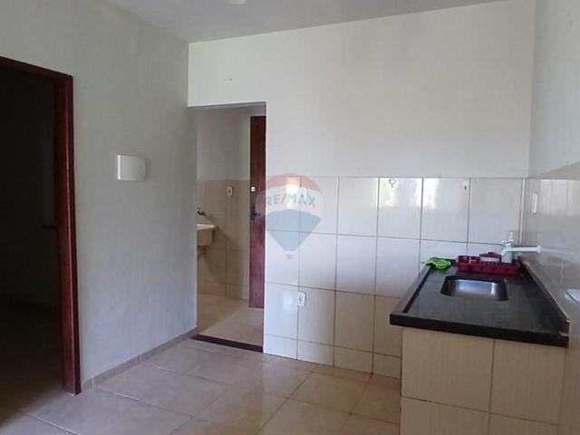 Casa de condomínio com 2 quartos para locação em São Pedro da Aldeia R$900