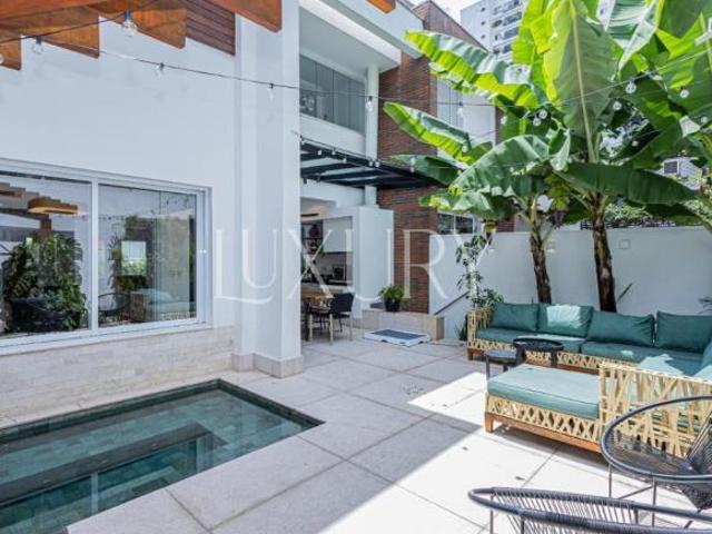 Casa de condomínio com 399 m², 4 quartos sendo 4 suítes à venda no bairro Brooklin
