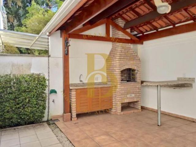 Casa de condomínio com 330 m², 4 quartos sendo 2 suítes à venda no bairro Jardim Cordeiro
